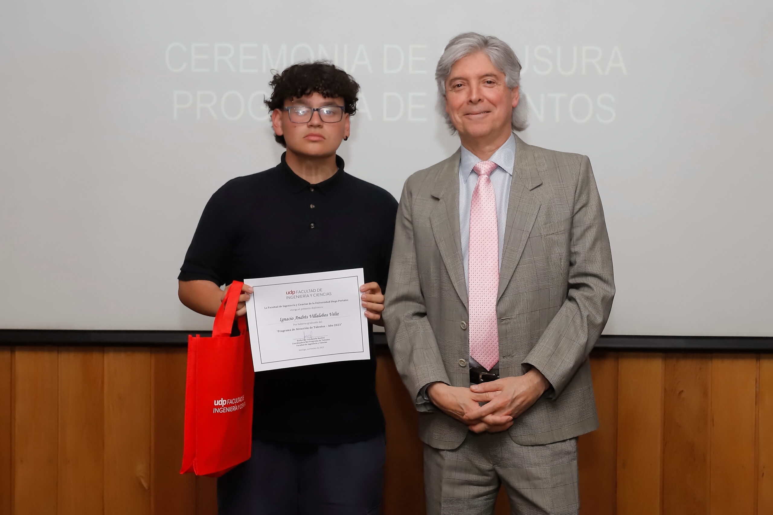 45 estudiantes de 3ro y 4to medio participaron del Programa de ...